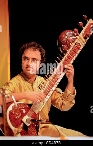 Indian classical music maestro sitar player Pundit Ravi Shankar and daughter Anoushka Shankar is ...