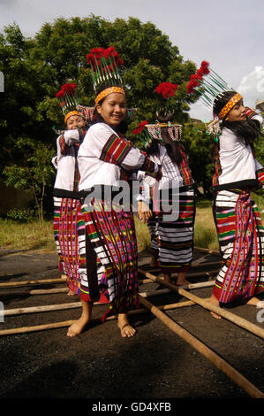 Cheraw dance, bamboo dancers, women dancing, folk dance, Mizoram, India ...