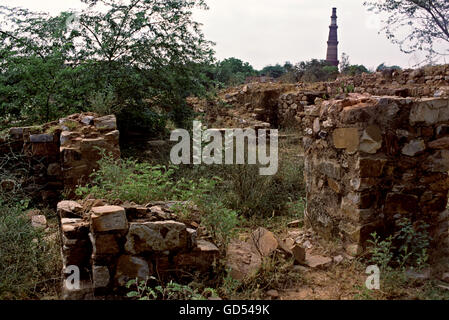 India, Delhi, Qila Rai Pithora, Ashoka Pillar Stock Photo - Alamy