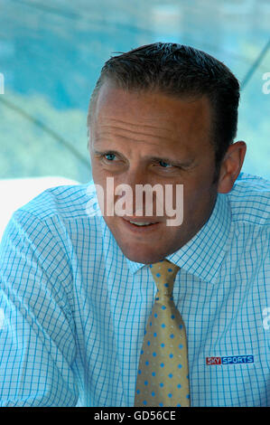 Allan Donald South African bowler Cricket Stock Photo - Alamy