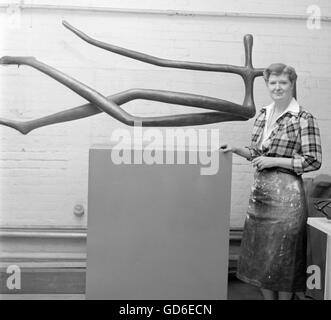 Mary Callery, sculptor, 1950 Stock Photo - Alamy