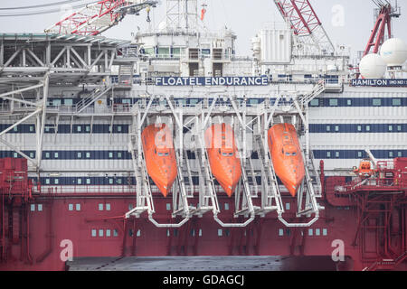 Offshore accomodation platform Floatel Endurance Stock Photo - Alamy