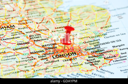 Map of the UK with a red push pin stuck in London Stock Photo - Alamy