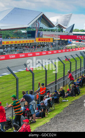 Fans at Silverstone race track during the F1 Formula One weekend Stock ...