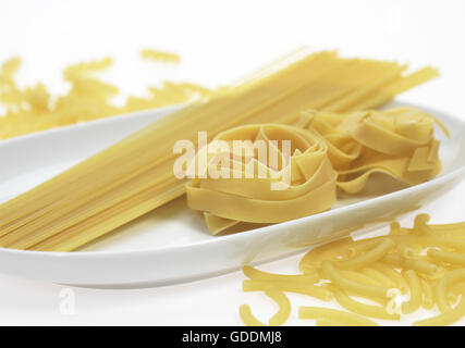 Different Varieties of Pasta : Spaghettis, Tagliatelles Stock Photo - Alamy