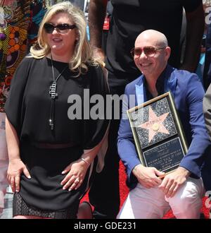 Hollywood Chamber of Commerce's Board Chair Jerry Neuman, actor Arnold ...