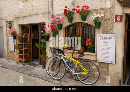 Street Cafes in Valldemossa, Valdemosa, Mallorca, Majorca, Balearic ...