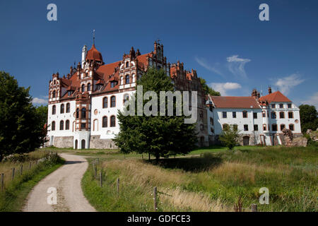 Schloss Basedow Castle, Mecklenburg Switzerland, Mecklenburg-Western ...