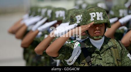 Mexican army soldiers Stock Photo - Alamy