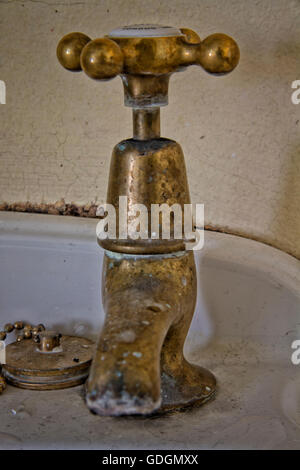 Corroded brass tap on an old hand basin Stock Photo - Alamy