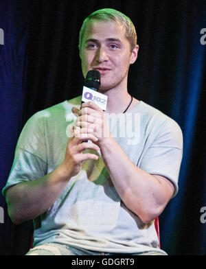 Bala Cynwyd, PA, USA. 14th July, 2016. American Singer-Songwriter Mike ...