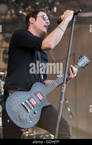 Benjamin Burnley of Breaking Benjamin performs during Sonic Temple Art ...