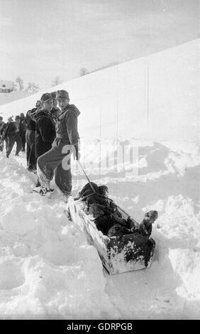Rescue team in Blons after the avalanche disaster, 1954 Stock Photo - Alamy