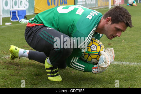 Goalkeeper Vagner, the SE Palmeiras, during training, the Football ...