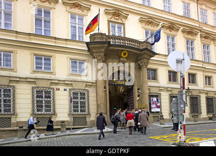 The Embassy Of The Federal Republic Of Germany on Belgrave Square Stock ...