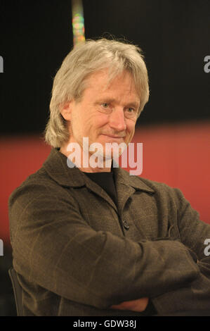 Carl St. Clair music director conductor Pacific Symphony Orchestra ...