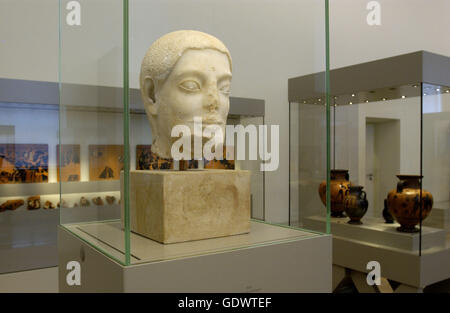 "The exhibition ""The Roman Boxer"" in the Altes Museum Stock Photo - Alamy