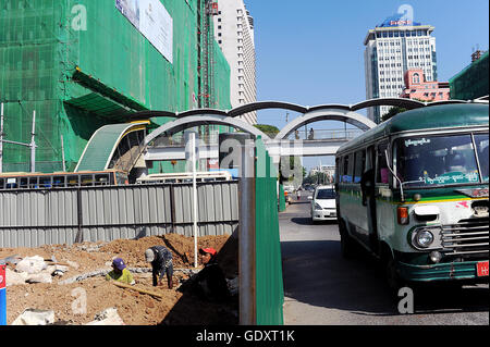 MYANMAR. Yangon. 2015. Sule Square Stock Photo - Alamy