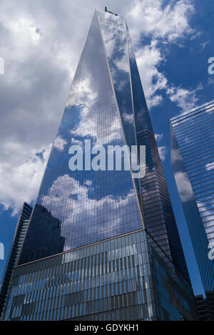 One WTC reflected in the glass curtain wall of Four WTC in Lower ...