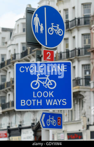 Cycle Lane sign Stock Photo - Alamy