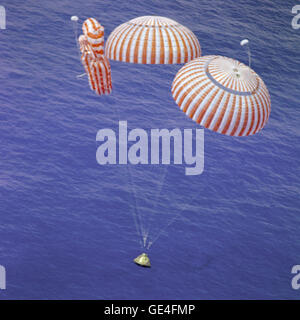 Apollo 15 Command Module Splashdown Stock Photo - Alamy