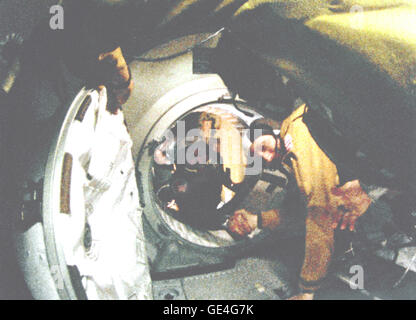 Apollo-Soyuz Rendezvous and Docking Test Project Stock Photo - Alamy