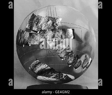 NASA's Mariner 9 spacecraft captured detailed images of Mars' surface ...