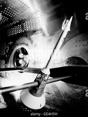 Command Module and Launch Escape System (LES) of the Saturn V at the ...