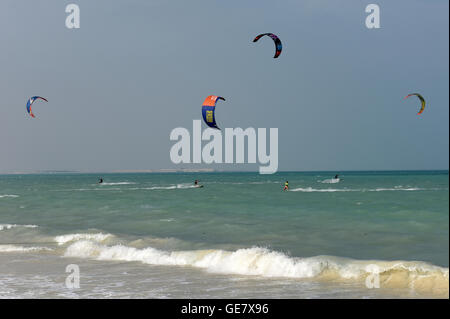 Kite surfing at Fuwairit Beach Stock Photo - Alamy