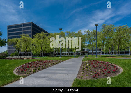 General Mills Corporate Headquarters Building Stock Photo - Alamy