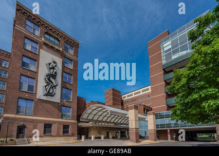 Abbott Northwestern Hospital - Minneapolis Entrance Sign Stock Photo ...