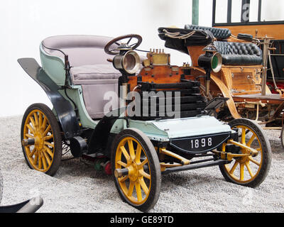 1897 Bardon Phaeton, a vintage French automobile with a 1898cc 5hp ...