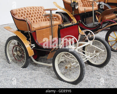 The 1899 Rheda Phaetonnet is a classic vintage car with a 2.5hp engine ...