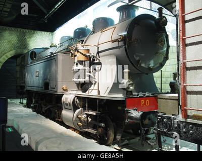 The 1922 Paris-Orléans Locomotive 5452 and SNCF 140 A 259, iconic steam ...