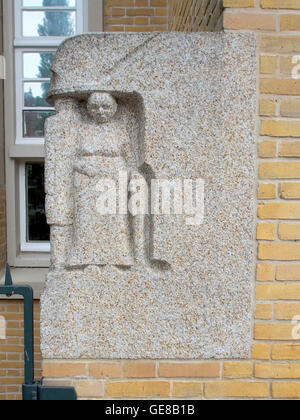 The Berlage Lyceum, located on Jozef Israelsstraat in Amsterdam, is an ...