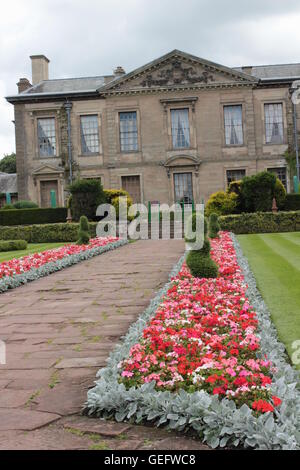 Formal gardens surrounding Coombe Abbey Stock Photo - Alamy