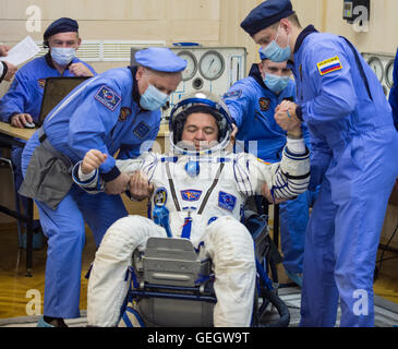 Expedition 47 crew, including astronauts Pat Forrester and Artiom ...