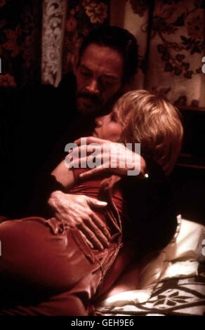 Der Tod Hinter Der Maske Down Came Blackbird Laura Dern Helen McNulty ...