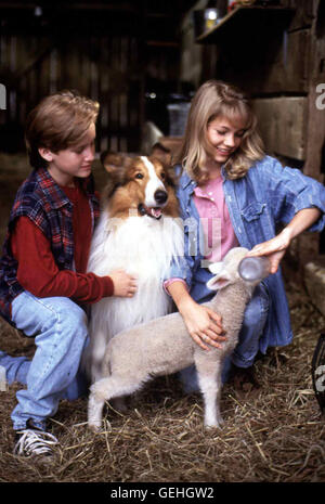 LASSIE (1994) THOMAS GUIRY, MICHELLE WILLIAMS LASS 022 Stock Photo - Alamy