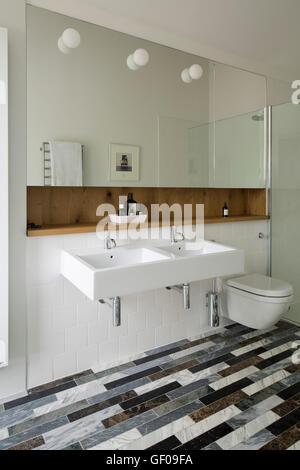 View into bathroom. South Street, Lewes, United Kingdom. Architect ...