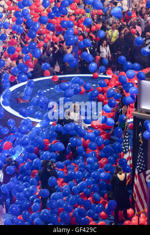 Hillary Clinton at a political rally in California Stock Photo - Alamy