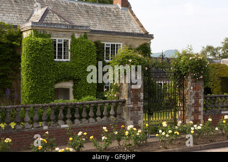 UK, England, Devon, Honiton, Monkton Road, Marwood House, 1619 ...