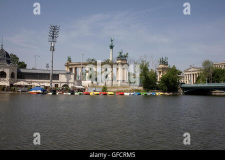 Paddle boats in the lake in Budapest City Park in the summer Stock ...