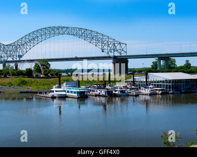 Bridge nicknamed the Dolly Parton because of its shape at the Tennessee ...