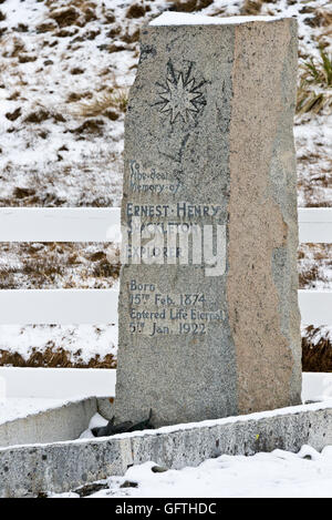 The grave of Sir Ernest Shackleton, in the cemetery of Grytviken, in ...