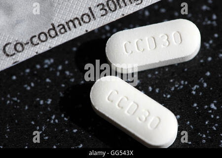 Codeine Phosphate 30mg tablets Stock Photo - Alamy