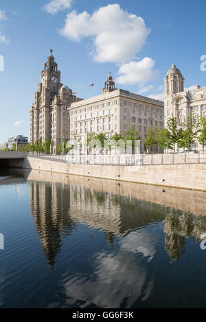 The Cunard Building with the liver building in the background one of ...