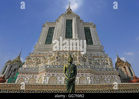 Wat Arun, Temple of the Morning dawn, Bangkok, Thailand Stock Photo - Alamy