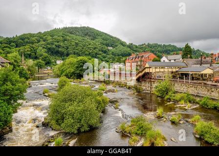 The River Dee at Llangollen, Wales, Uk Stock Photo - Alamy