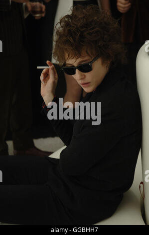 CATE BLANCHETT (Bob Dylan/Jude Story) Regie: Todd Haynes aka. I'm not ...